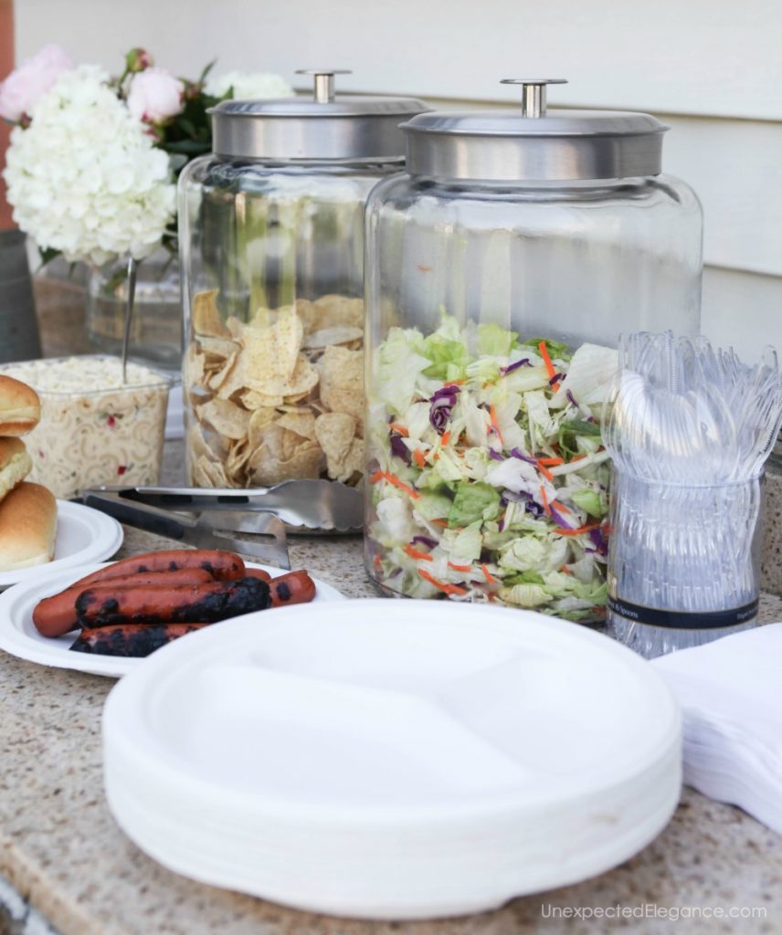 7 Tips for Hosting a Neighborhood BBQ