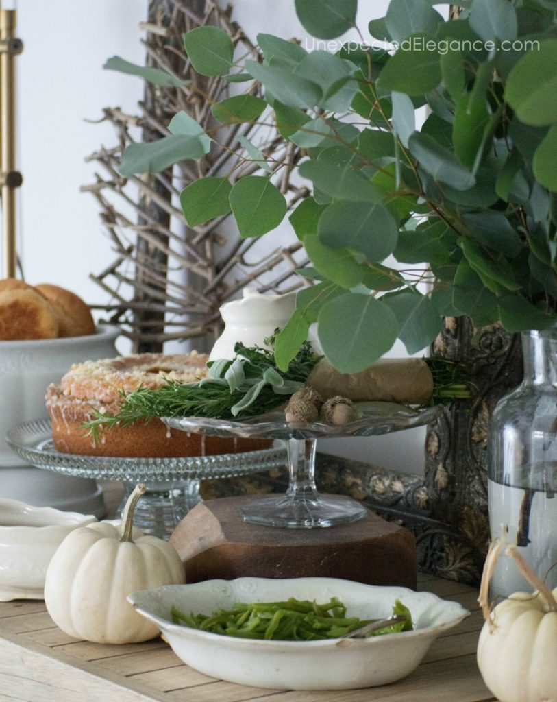 How to Create a Thanksgiving Buffet Station