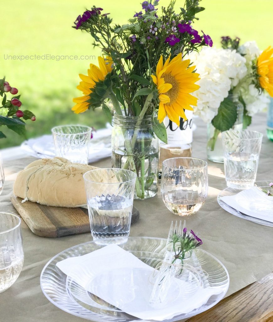 Tips for Hosting a Spring Outdoor Dinner